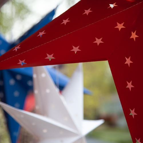 Aurora Superstar TM LED Fold-Flat White 7 Point Star Light, Outdoor Rated